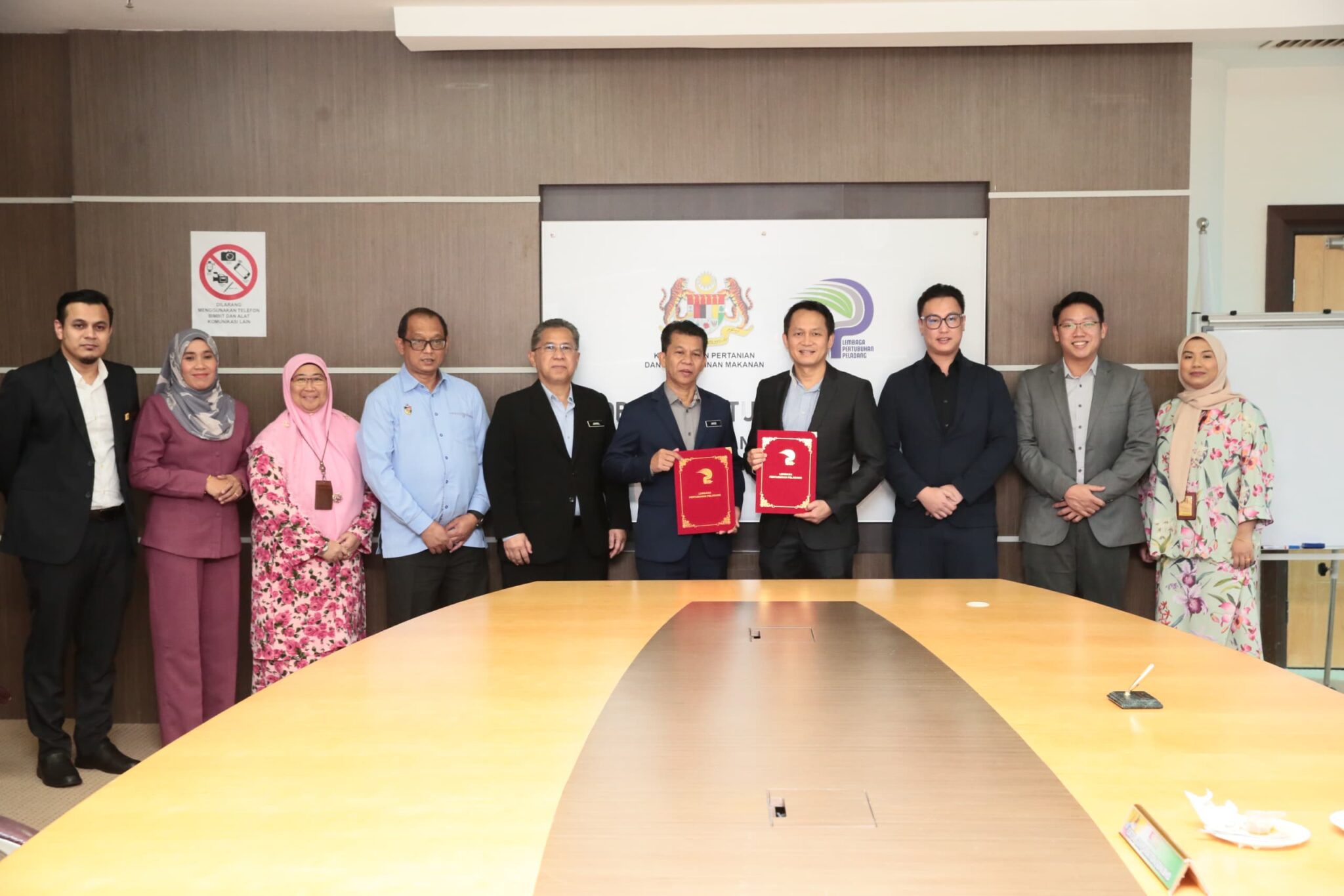 Farmers' Organization Authority (LPP) joins eConfirm platform | AppAsia